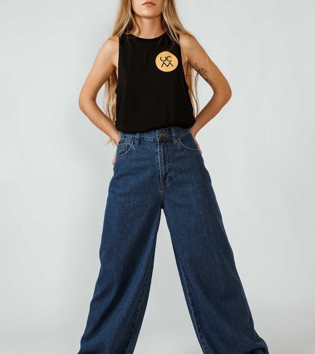 Le jean éco-responsable: un essentiel du dressing